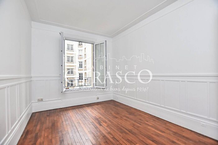 Appartement à louer - Cambronne-Garibaldi, Paris ème arrondissement - 2 pièces - 1 chambre