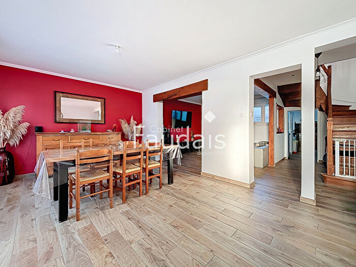 Maison à vendre - Saint-Symphorien-le-Valois - 6 pièces - 3 chambres