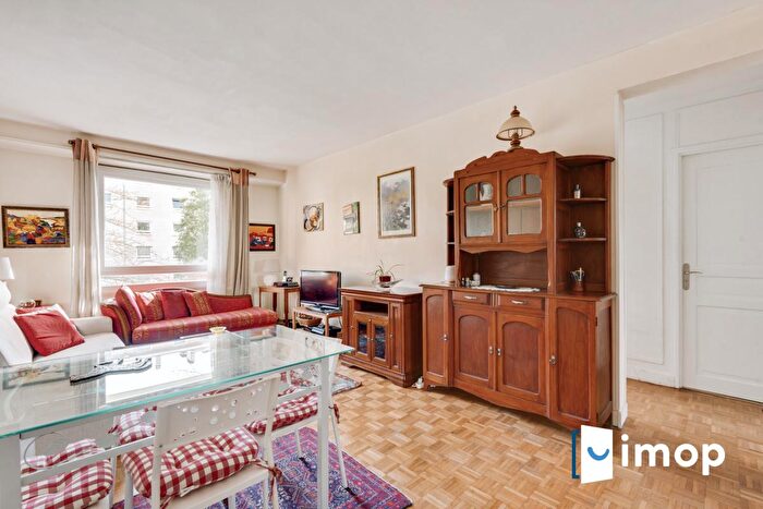 Appartement à vendre - Saint-Cloud, Fouilleuse, Val dOr - 3 pièces - 2 chambres