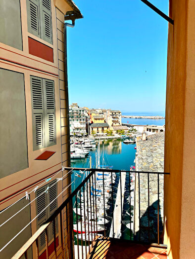 Appartement 3 pièces à Bastia, Centre-ville ancien, à louer