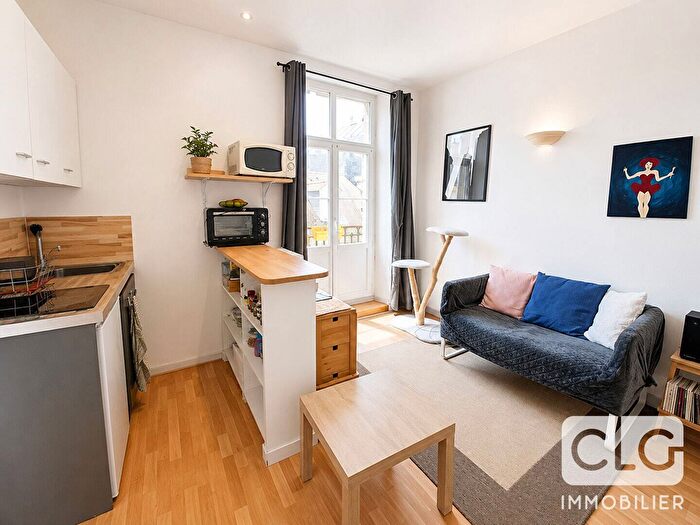 Centre Ville, Quimper : Appartement 2 pièces à louer