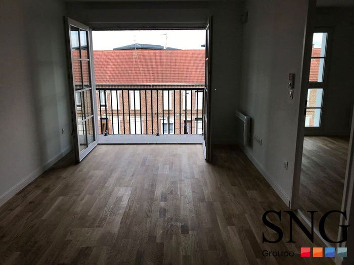 Est, Lens : Appartement 2 pièces à louer