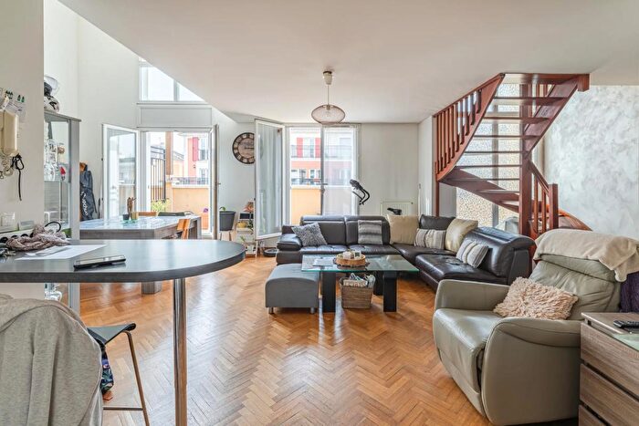 Appartement à vendre - Villeneuve-la-Garenne, Est - 5 pièces - 4 chambres