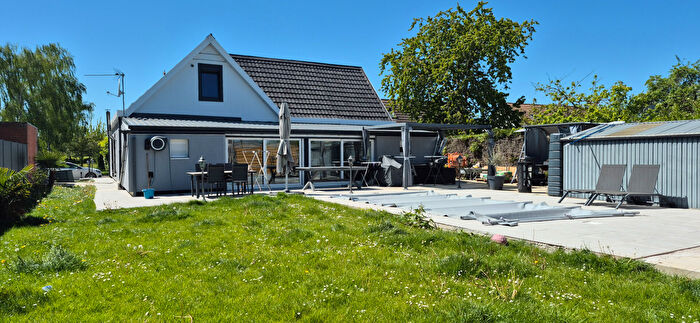 Maison 7 pièces à vendre à Merville