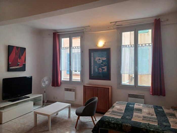 Appartement à louer - La Ville, Lorgues - 1 pièce