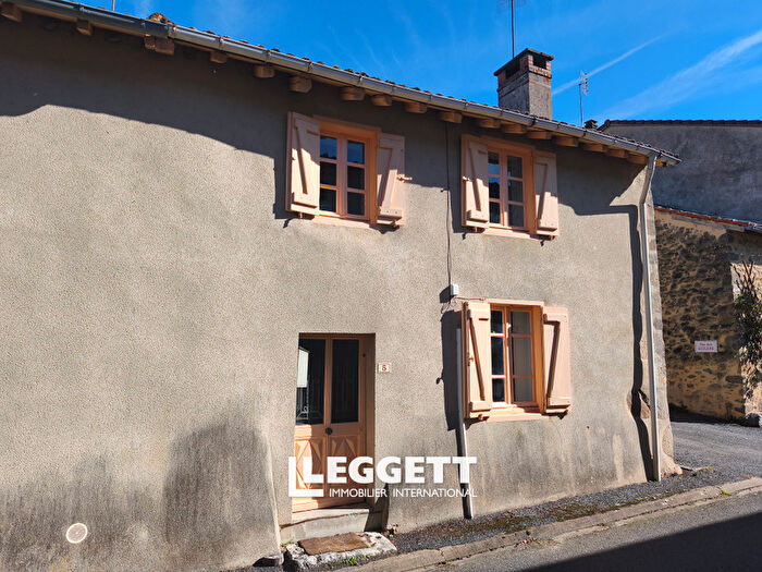 Maison à vendre - Oradour-Saint-Genest - 5 pièces - 2 chambres