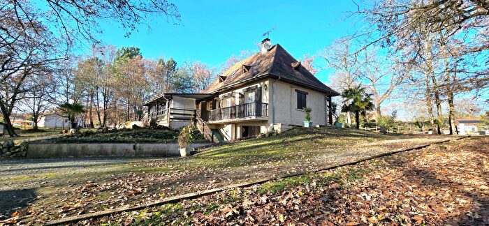 Maison à vendre - Saint-Astier - 5 pièces - 3 chambres