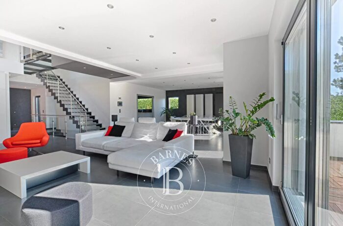 Maison à vendre - Thionville, Guentrange - 8 pièces - 4 chambres