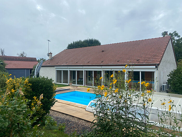 Maison à vendre - Parigny-les-Vaux - 7 pièces - 3 chambres