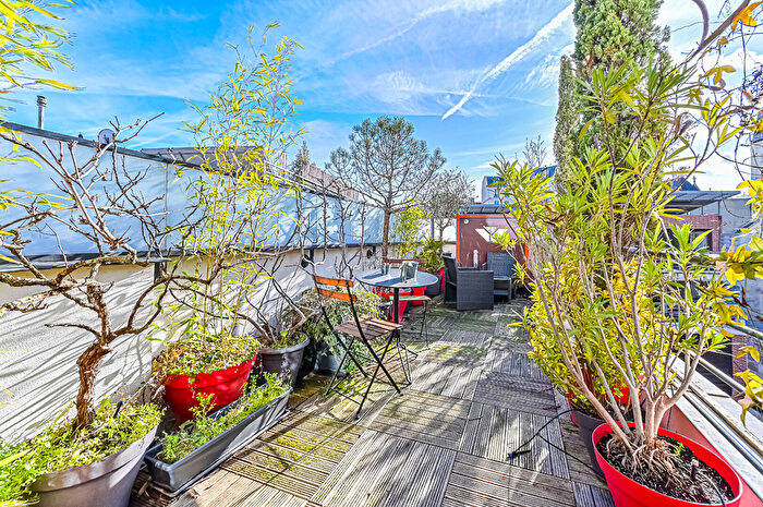 Appartement à vendre - Paris e , Mouzaia - 2 pièces - 1 chambre