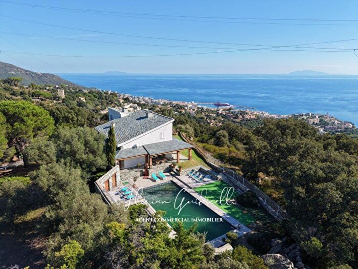 Maison à vendre - Bastia, Centre-ville, Cardo - 6 pièces - 5 chambres