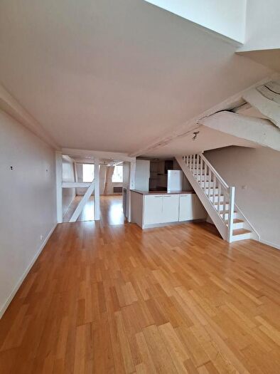 Appartement 4 pièces à Quartiers Centre, Centre-ville, à louer