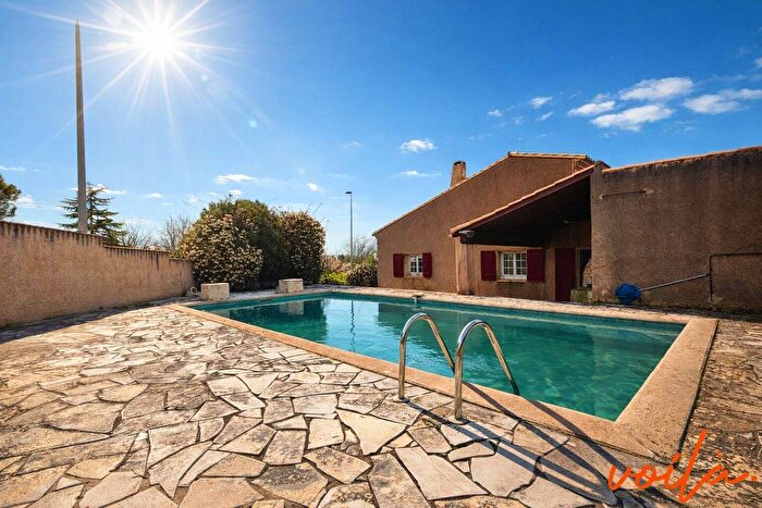 Maison à louer - Vignes Rouges-Saint Georges-Cité Ozanam-Troubadours-La Gravette, Carcassonne - 6 pièces - 4 chambres