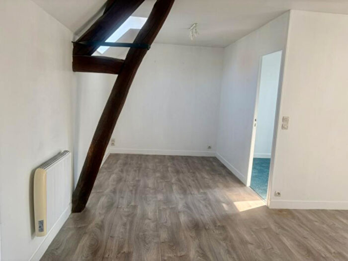 Crépy-en-Valois, Prévert, Vassal - Appartement 2 pièces à louer