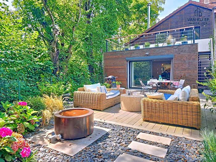 Maison à vendre - Prévessin-Moëns - 5 pièces - 3 chambres