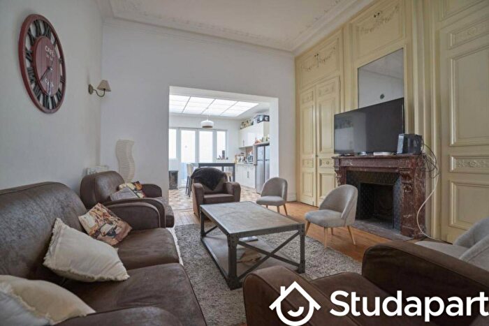 Appartement à louer - Centre, Lille - 1 pièce - 4 chambres