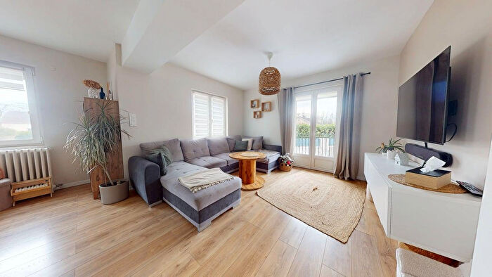 Maison à vendre - Dole - 5 pièces - 3 chambres