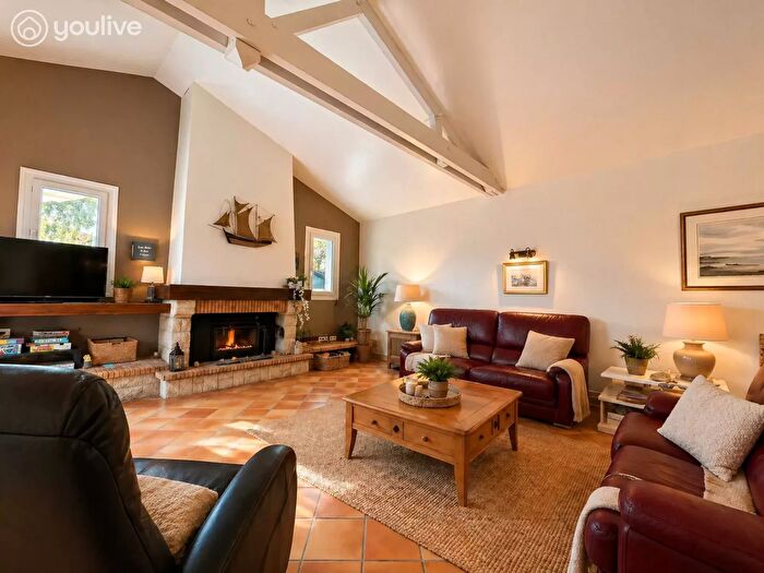Maison 10 pièces à vendre à Chemillé