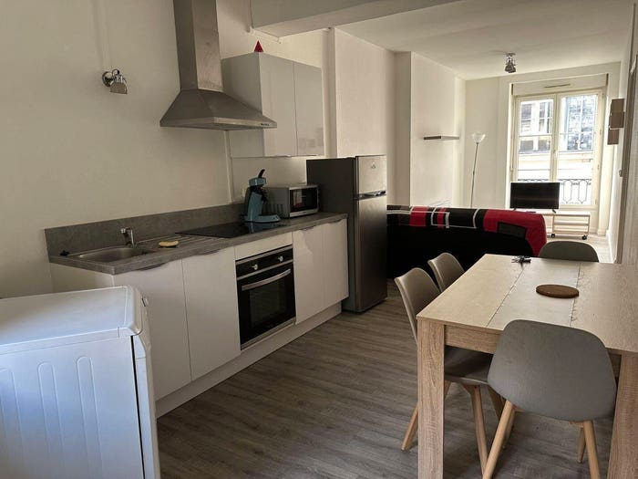 Appartement 3 pièces à Hyper Centre-Vieille Ville, Saint-Étienne, à louer