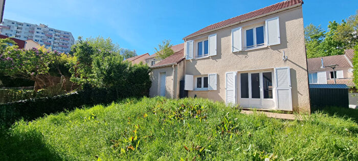 Laxou, Village, Saint-Genès, Saint-Anne : Maison 7 pièces à vendre