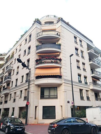 Appartement à louer - Ile de la Jatte-Square Baudin, Levallois-Perret - 2 pièces - 1 chambre