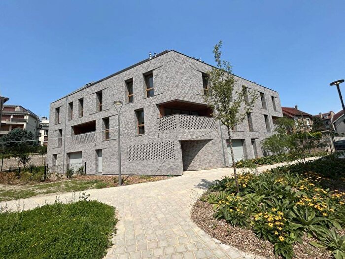 Appartement à louer - Montreuil, Versailles - 4 pièces - 3 chambres