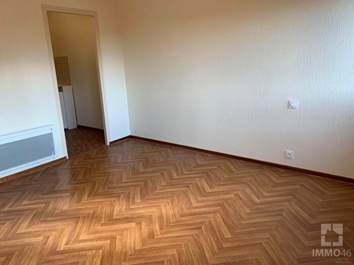 Appartement à louer - Cahors, Cabessut - 1 pièce