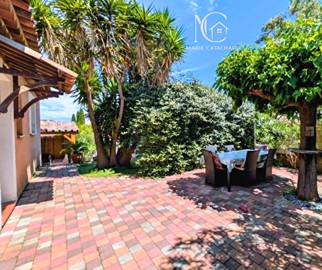 Maison 5 pièces à vendre à Roquebrune-sur-Argens, Village