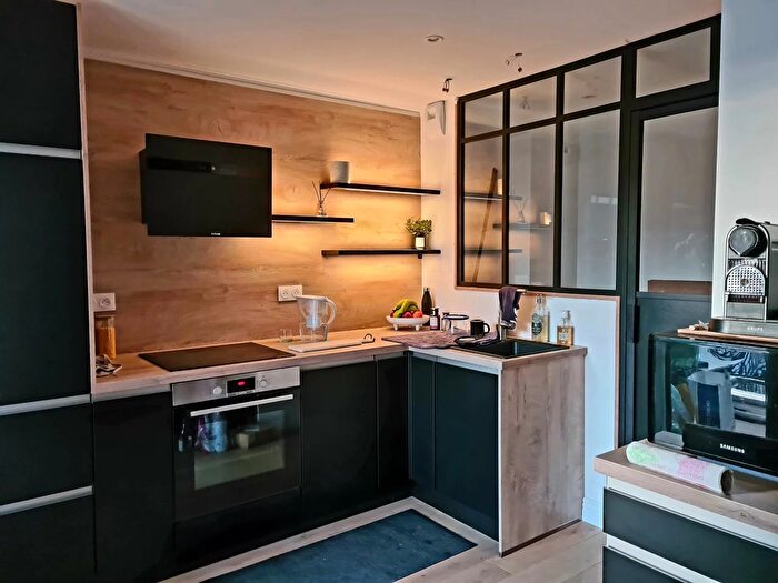 Appartement à vendre - Élancourt, Le Berceau, Les Réaux, La Commanderie - 5 pièces - 4 chambres