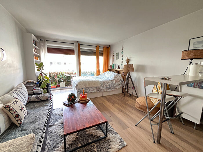 Appartement 1 pièce à Saint-Cloud, Centre-ville, à vendre