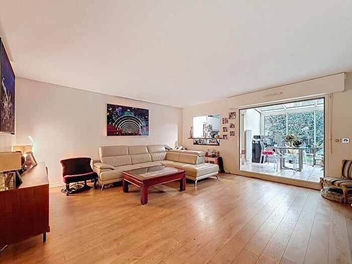 Appartement à vendre - Suresnes, Carnot, Gambetta - 3 pièces - 2 chambres