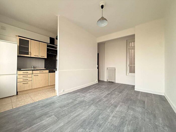 Appartement à louer - Gentilly - 2 pièces - 1 chambre