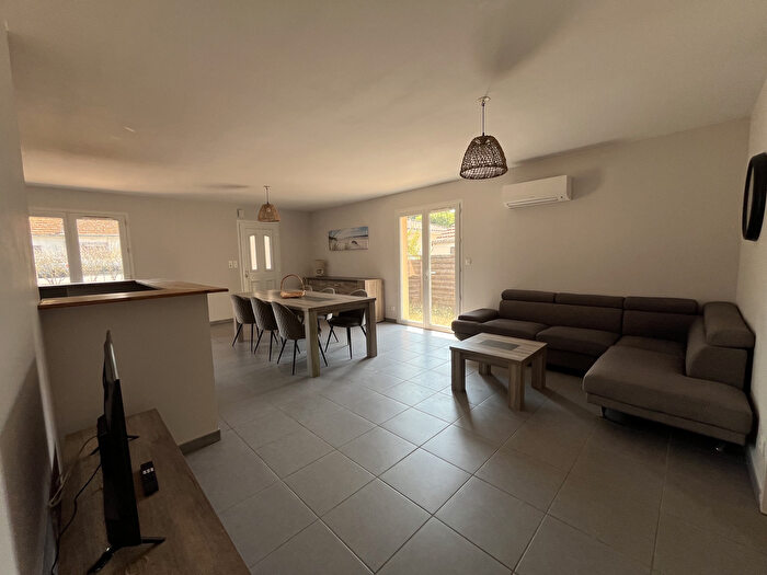 Maison 4 pièces à vendre à Saint-Julien-en-Born