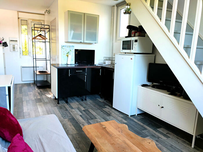 Appartement à vendre - Saint-Rémy-lès-Chevreuse - 2 pièces - 1 chambre