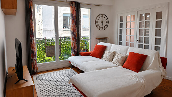 Appartement 4 pièces à vendre - La Garenne-Colombes, Centre Sud