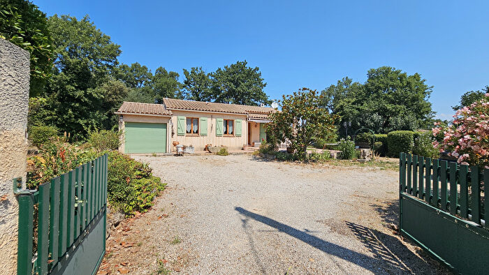 Maison 4 pièces à Bagnols-en-Forêt, à vendre