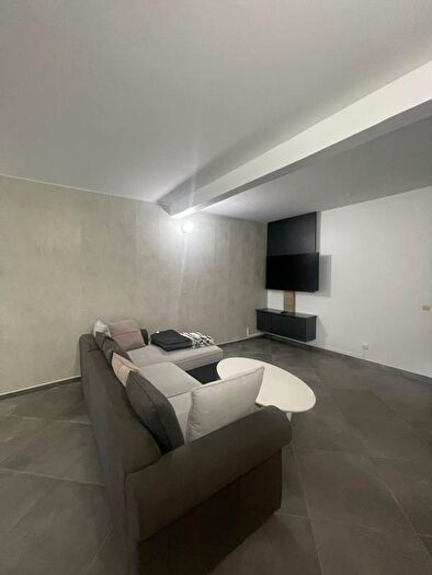 Les Abymes : Appartement 2 pièces à louer