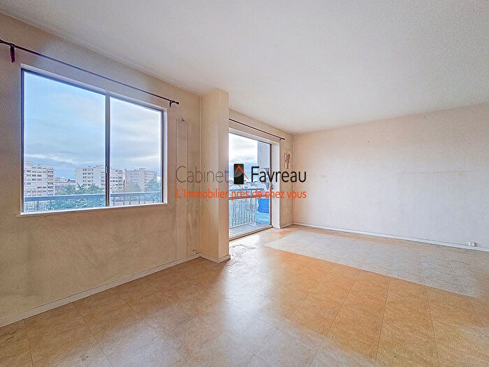 Appartement à vendre - Fresnes, Centre-ville - 4 pièces - 2 chambres