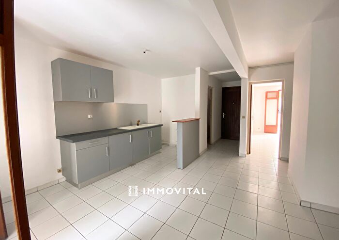 Appartement à vendre - Basse-Terre - 2 pièces - 1 chambre