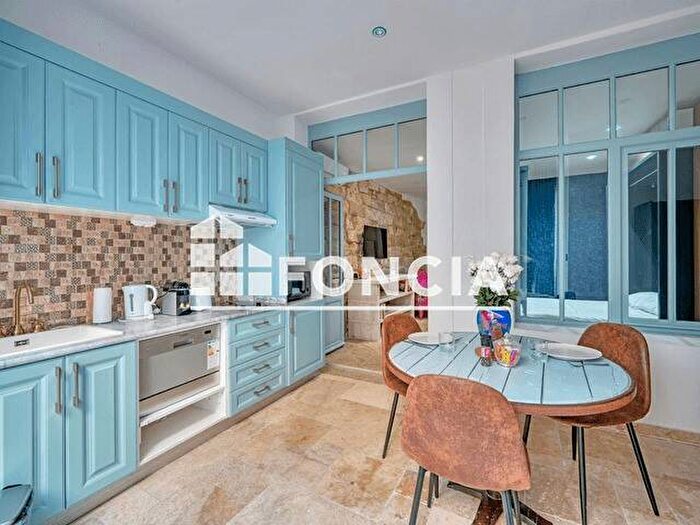 Appartement à louer - Carmes-Infirmieres-Thiers, Avignon - 1 pièce