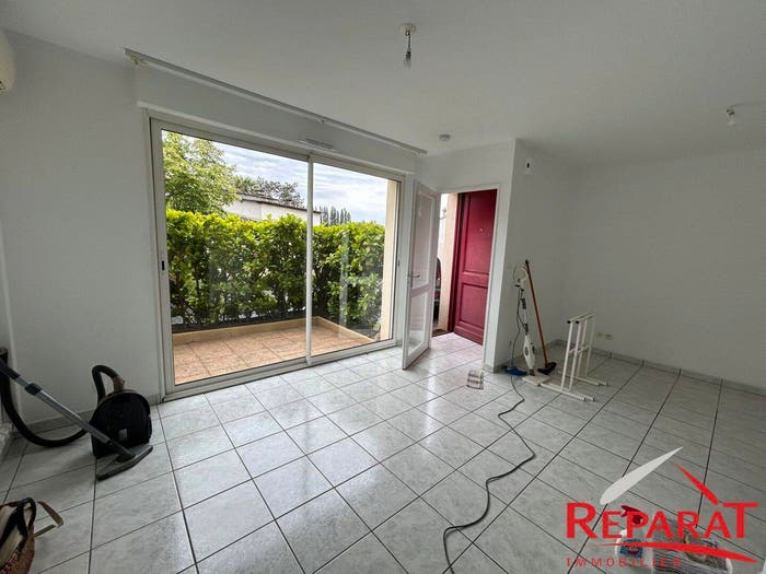 Appartement 1 pièce à Objat, à louer