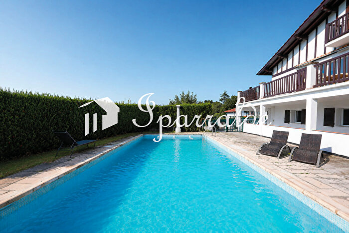 Maison 11 pièces à vendre - Hendaye