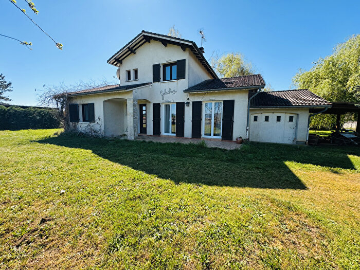 Maison à vendre - Orléat - 5 pièces - 4 chambres