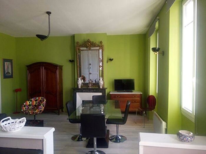 Appartement à louer - Bordeaux - 2 pièces - 1 chambre