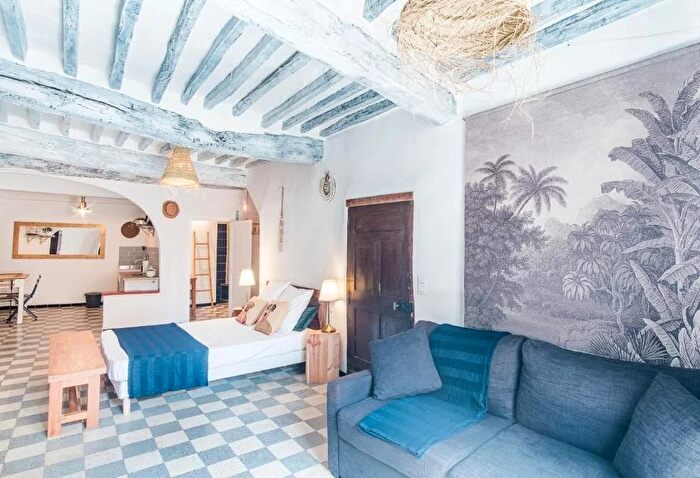 Tourrettes-sur-Loup - Maison 5 pièces à vendre