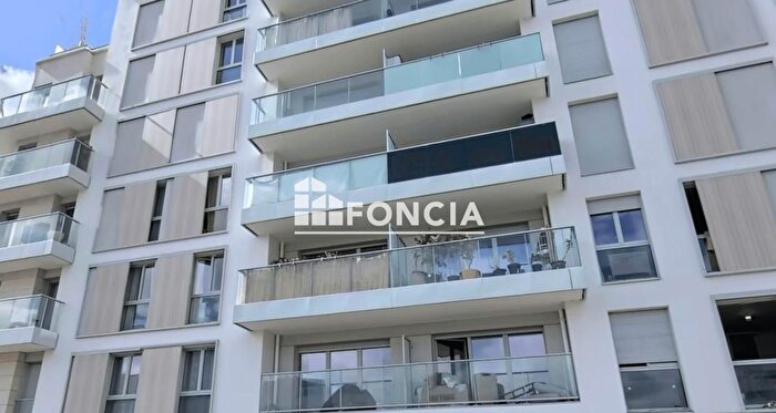 Appartement à vendre - Asnières-sur-Seine, Gresillons, Voltaire - 3 pièces - 2 chambres