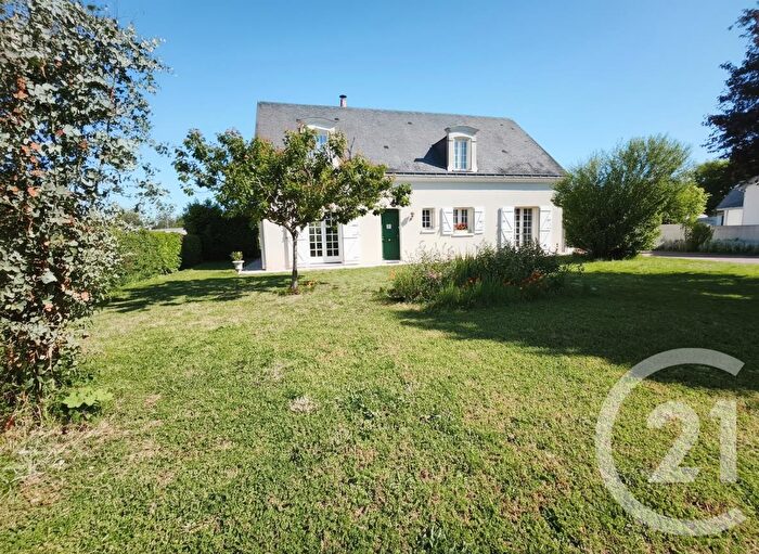 Maison 7 pièces à vendre à Saint-Genouph