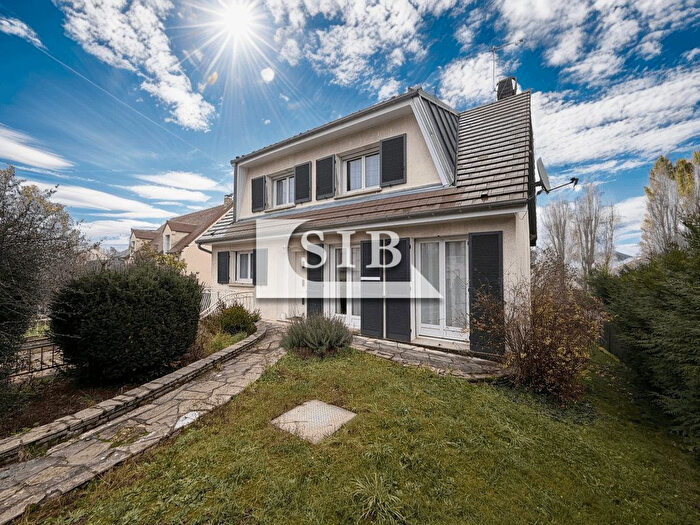 Maison à vendre - Longpont-sur-Orge - 5 pièces - 4 chambres