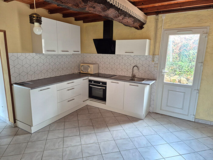 Maison à louer - Carantilly - 4 pièces - 2 chambres