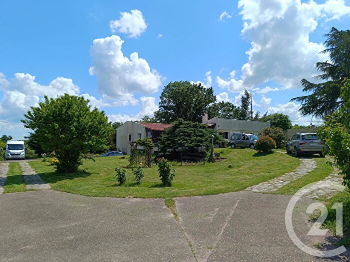 Maison à vendre - Les Peintures - 8 pièces - 5 chambres